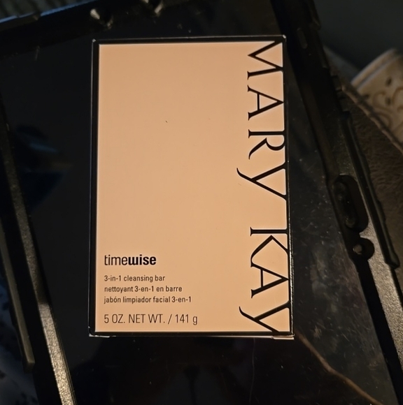 Mary Kay | Makeup | Mary Kay Timewise 3in Cleansing Bar Wdish Nib ...